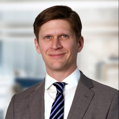 Nicholas Wendland | People | Foley & Lardner LLP
