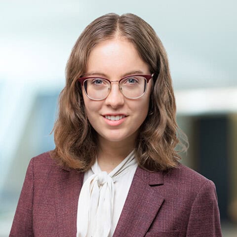 Victoria M. Smith | People | Foley & Lardner LLP